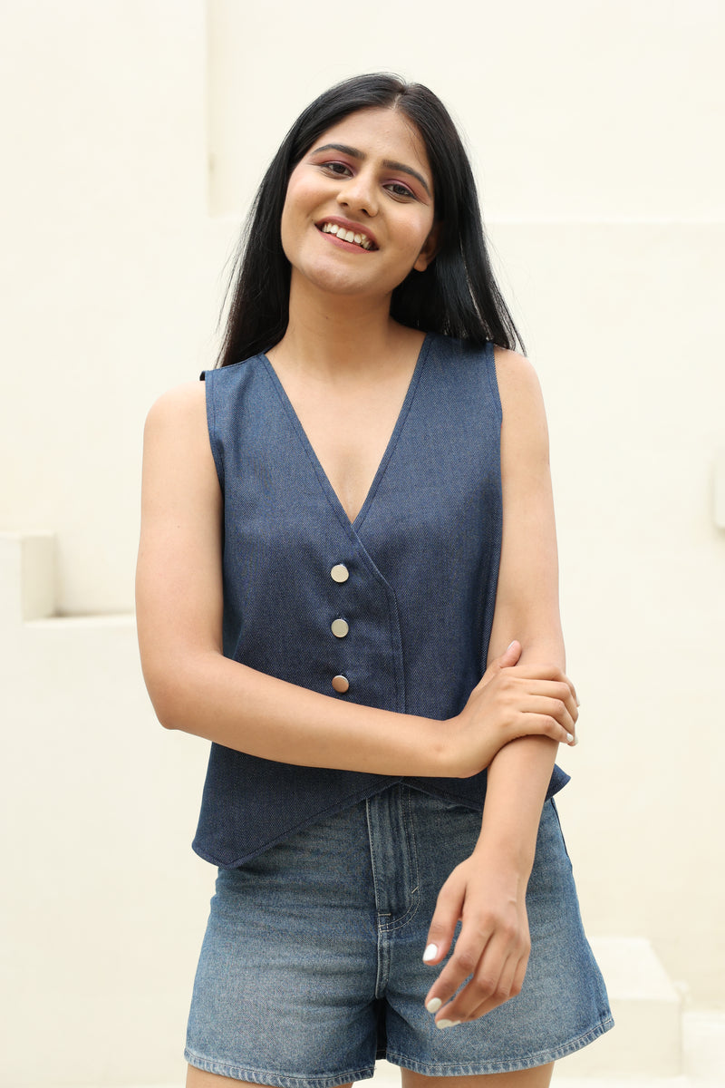 Jane ( vest ) – RADHARAMAN CLOTHING PRIVATE LIMITED